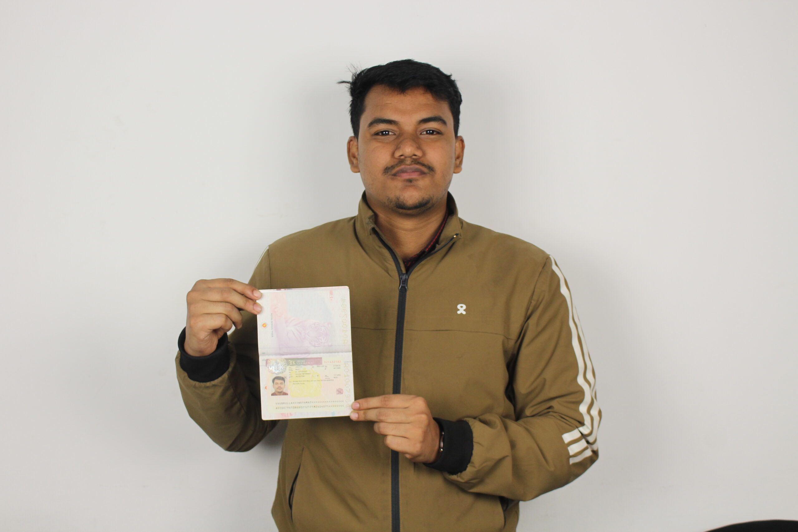 𝐂𝐨𝐧𝐠𝐫𝐚𝐭𝐮𝐥𝐚𝐭𝐢𝐨𝐧𝐬 𝐭𝐨 𝐍𝐄𝐘𝐀𝐌𝐀𝐓 𝐔𝐋𝐋𝐀𝐇 𝐟𝐨𝐫 𝐬𝐮𝐜𝐜𝐞𝐬𝐬𝐟𝐮𝐥𝐥𝐲 𝐨𝐛𝐭𝐚𝐢𝐧𝐢𝐧𝐠 𝐡𝐢𝐬 𝐔𝐊 𝐕𝐢𝐬𝐚 !! - BD Expert Education