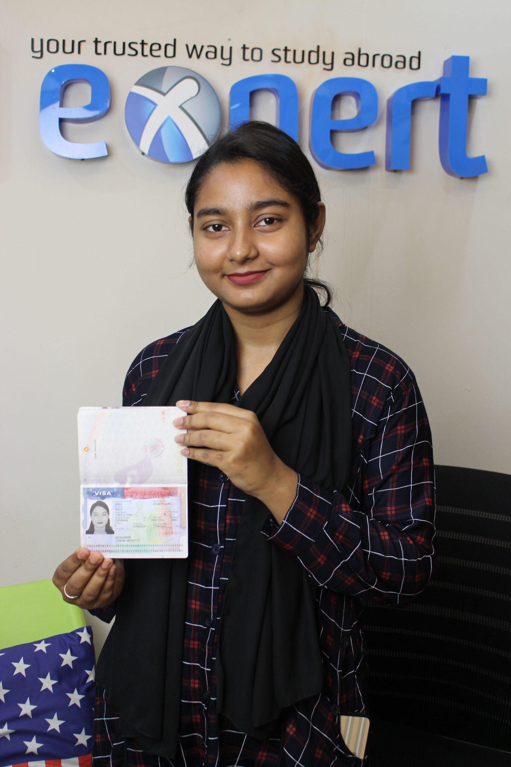 𝐇𝐞𝐚𝐫𝐭𝐢𝐞𝐬𝐭 𝐂𝐨𝐧𝐠𝐫𝐚𝐭𝐮𝐥𝐚𝐭𝐢𝐨𝐧 𝐭𝐨 𝐋𝐎𝐑𝐄𝐒 𝐇 𝐊𝐇𝐀𝐍 𝐌𝐔𝐍𝐈𝐀 𝐟𝐨𝐫 𝐠𝐞𝐭𝐭𝐢𝐧𝐠 𝐡𝐞𝐫 𝐔𝐒𝐀 𝐕𝐈𝐒𝐀 !! - BD Expert Education