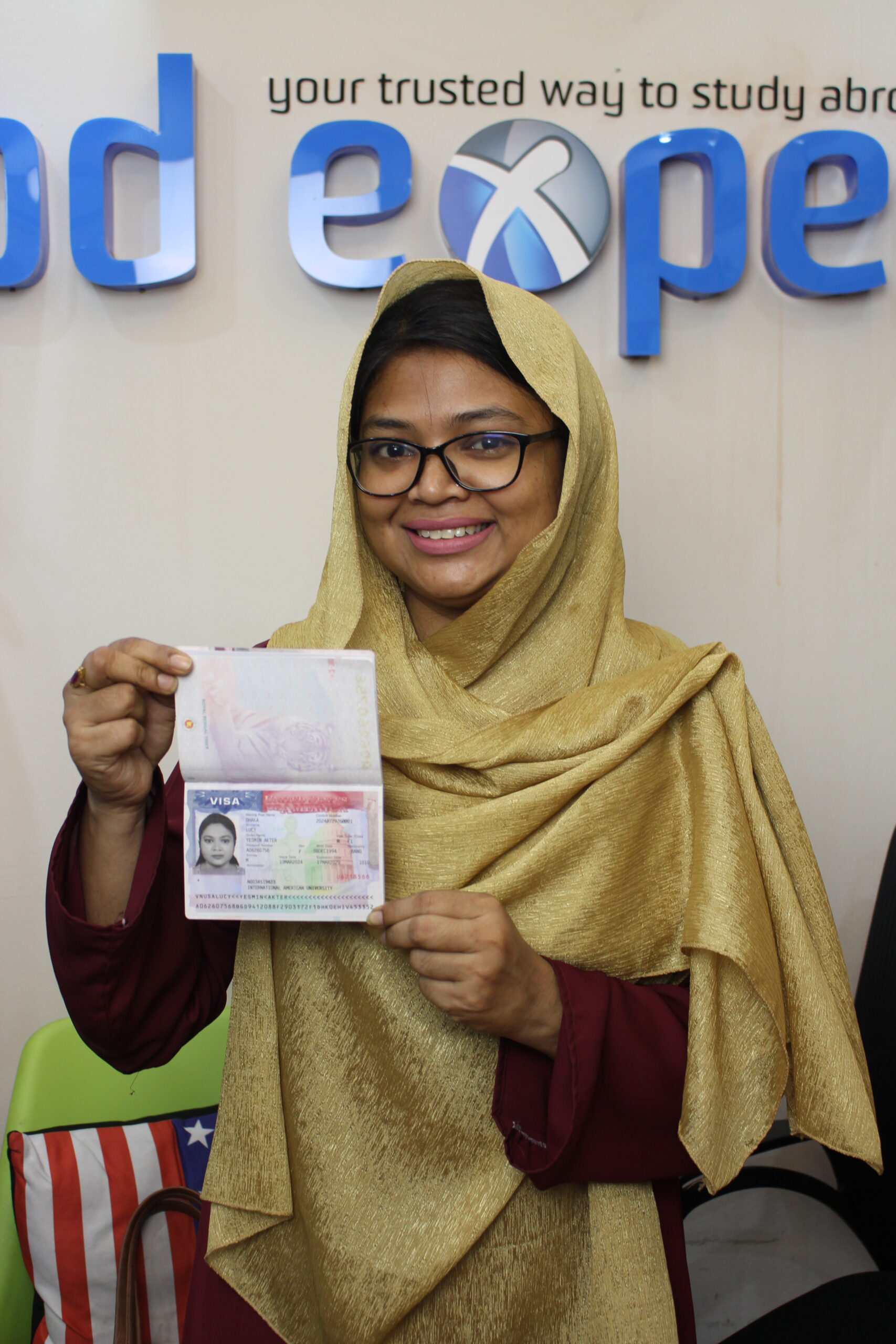 𝐇𝐞𝐚𝐫𝐭𝐢𝐞𝐬𝐭 𝐂𝐨𝐧𝐠𝐫𝐚𝐭𝐮𝐥𝐚𝐭𝐢𝐨𝐧 𝐭𝐨 𝐘𝐄𝐒𝐌𝐈𝐍 𝐀𝐊𝐓𝐄𝐑 𝐋𝐔𝐂𝐘 𝐟𝐨𝐫 𝐠𝐞𝐭𝐭𝐢𝐧𝐠 𝐡𝐞𝐫 𝐔𝐒𝐀 𝐕𝐈𝐒𝐀 !! - BD Expert Education